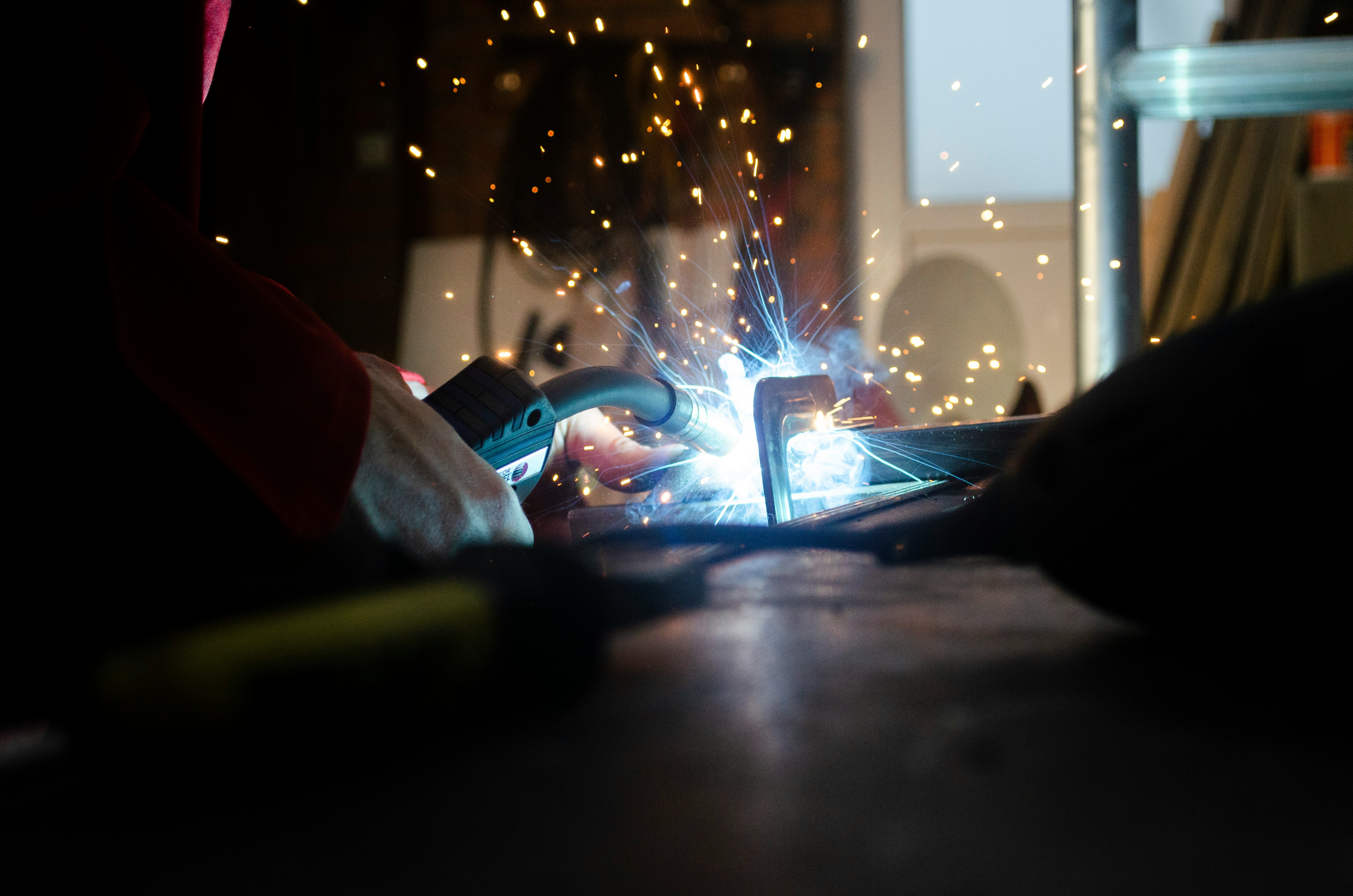 Beginner’s Guide to Welders: MIG, TIG, Arc & Plasma Explained | Topmaq